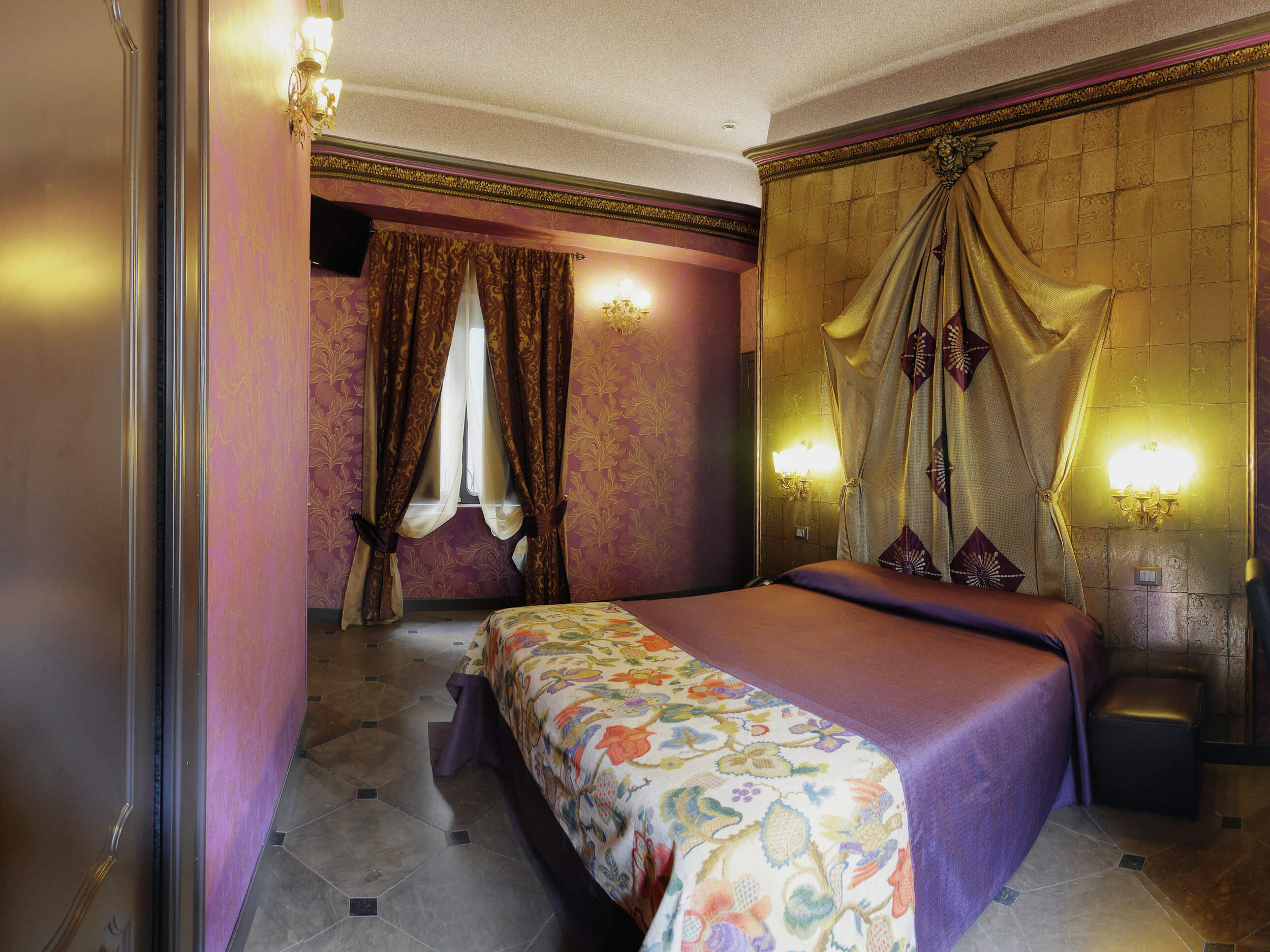 Double Room | Antica Dimora delle Cinque Lune