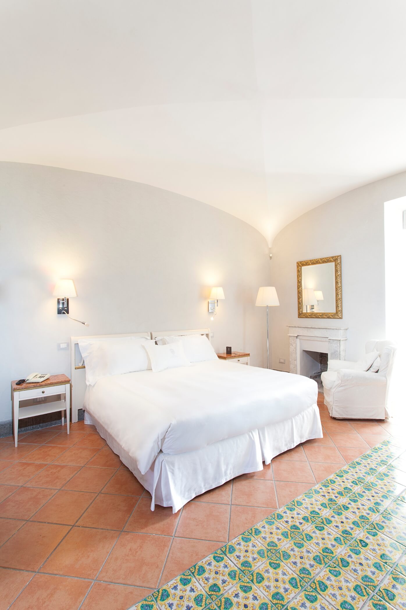 Deluxe room, combining history with innovation | La Cocumella