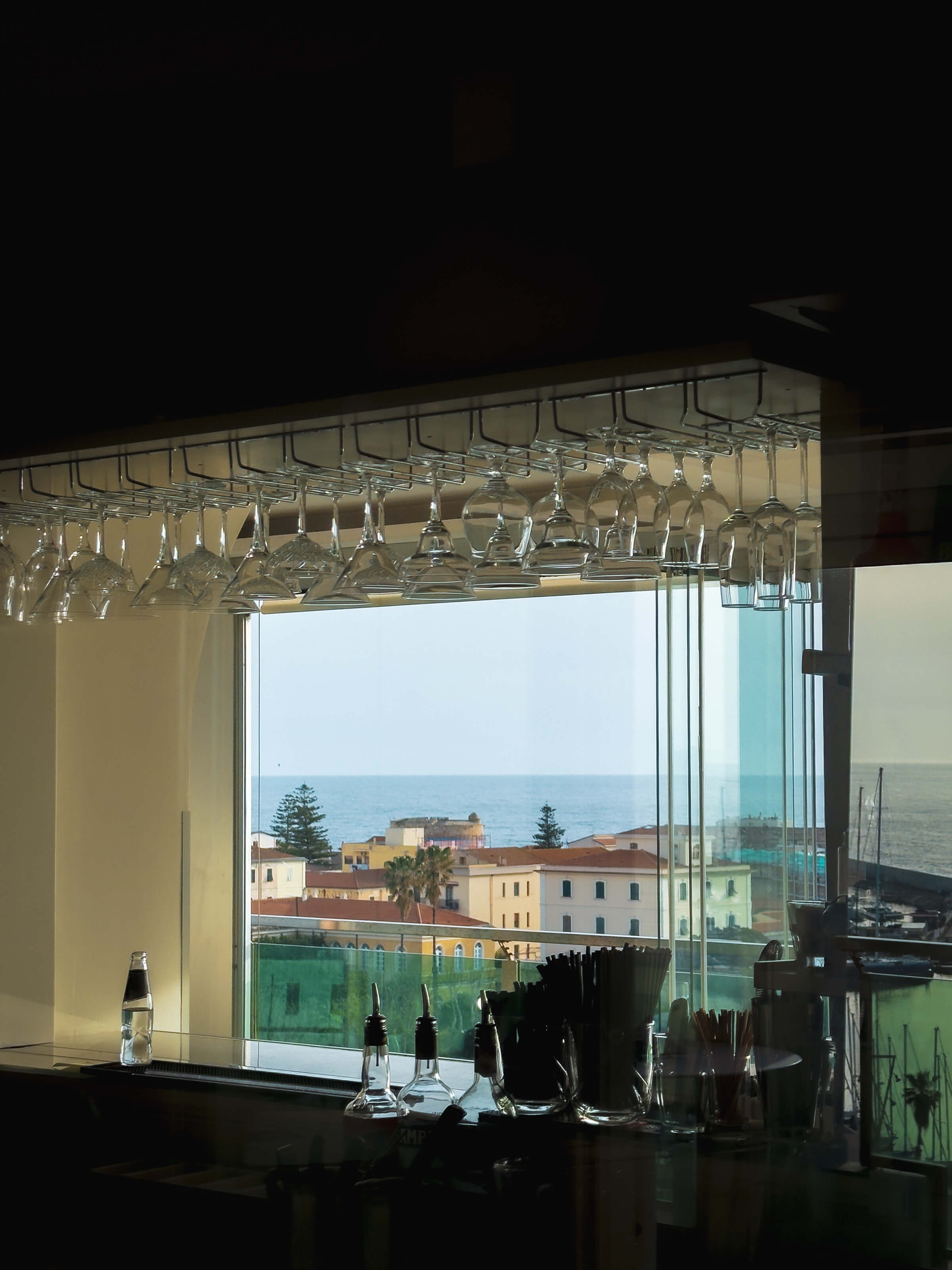 Blau Skybar con vista sul Porto Turistico | Hotel Catalunya 4*