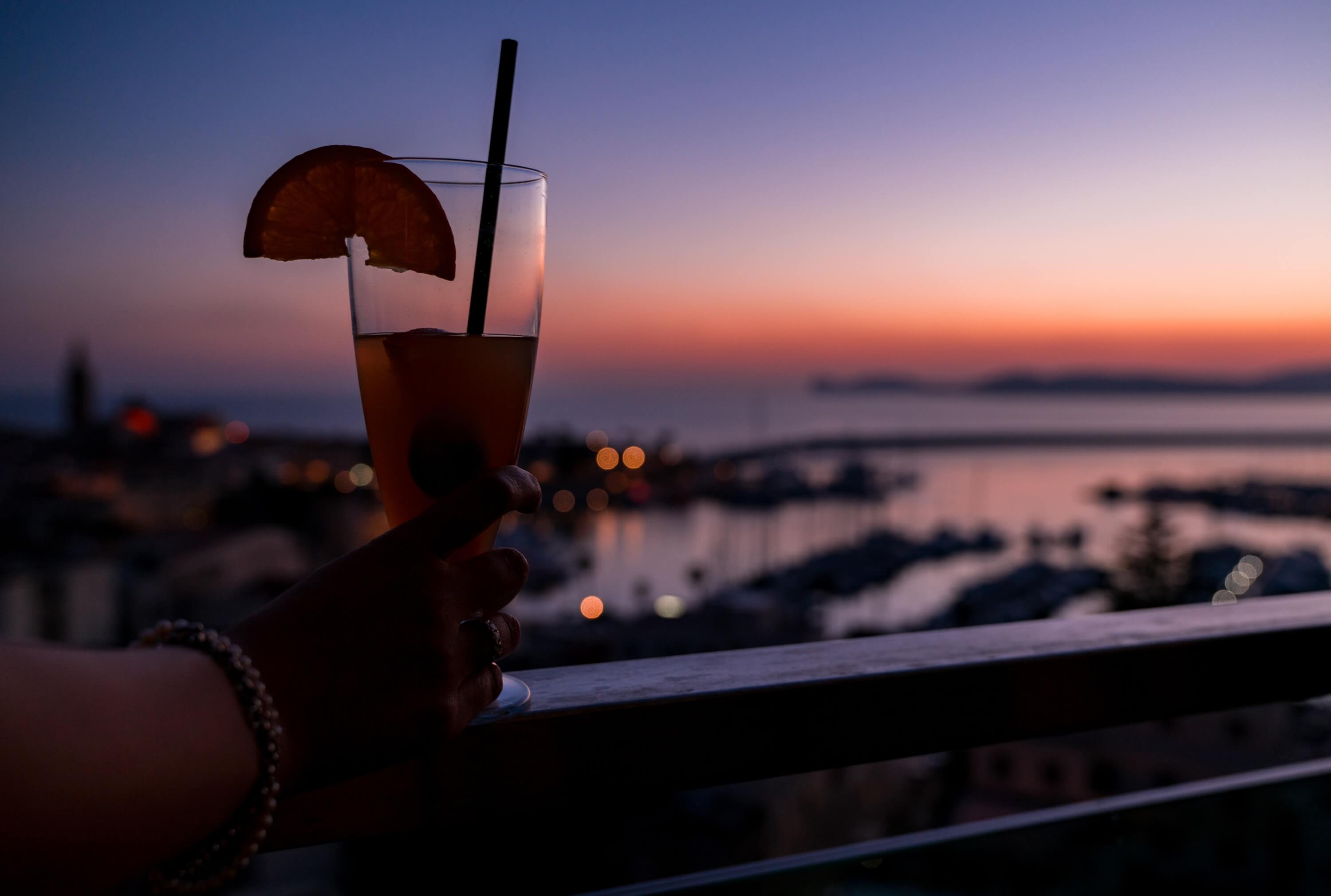 Blau Skybar con vista sul Porto Turistico | Hotel Catalunya 4*