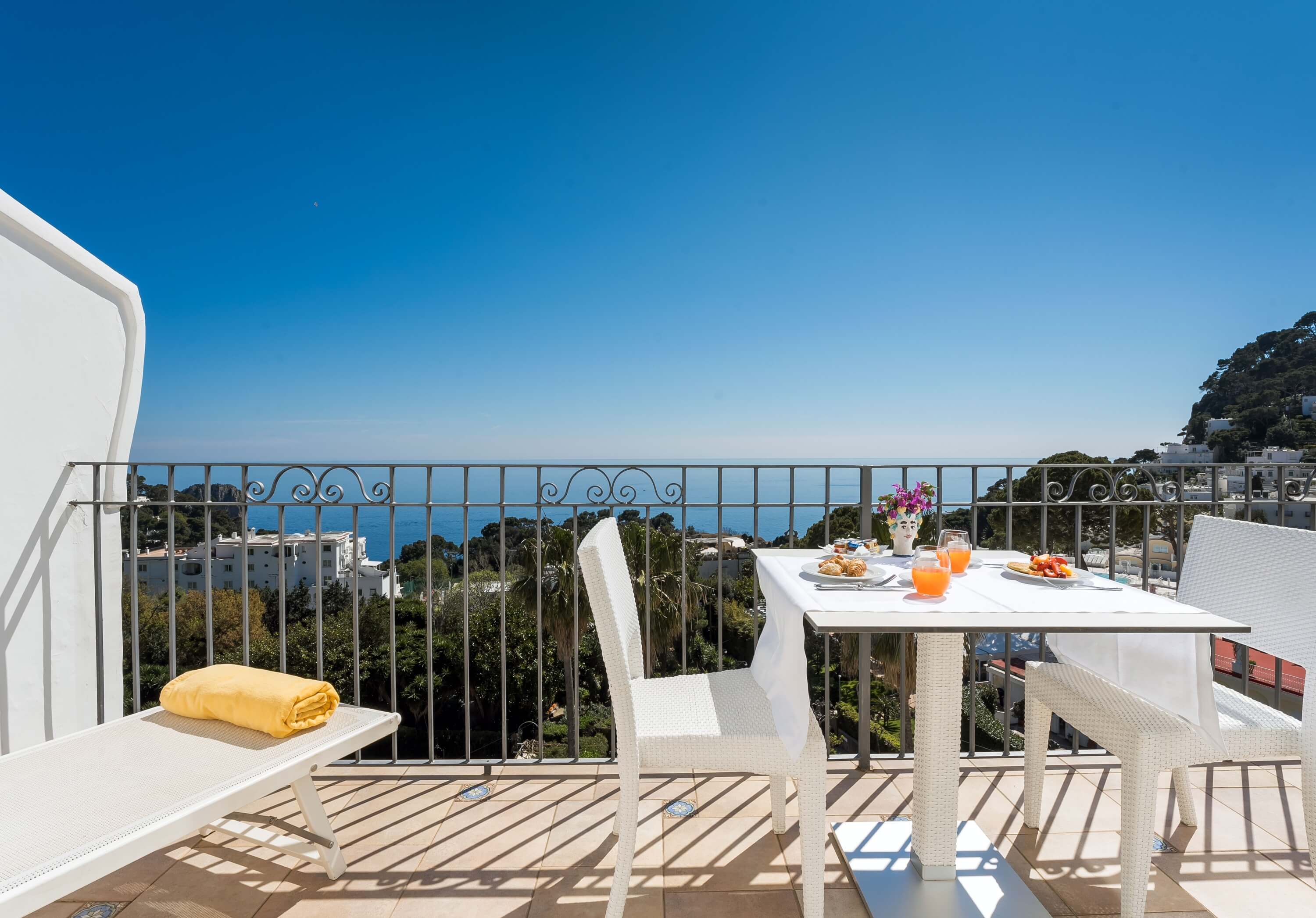 Triple room sea view - Capri Island - Hotel Syrene