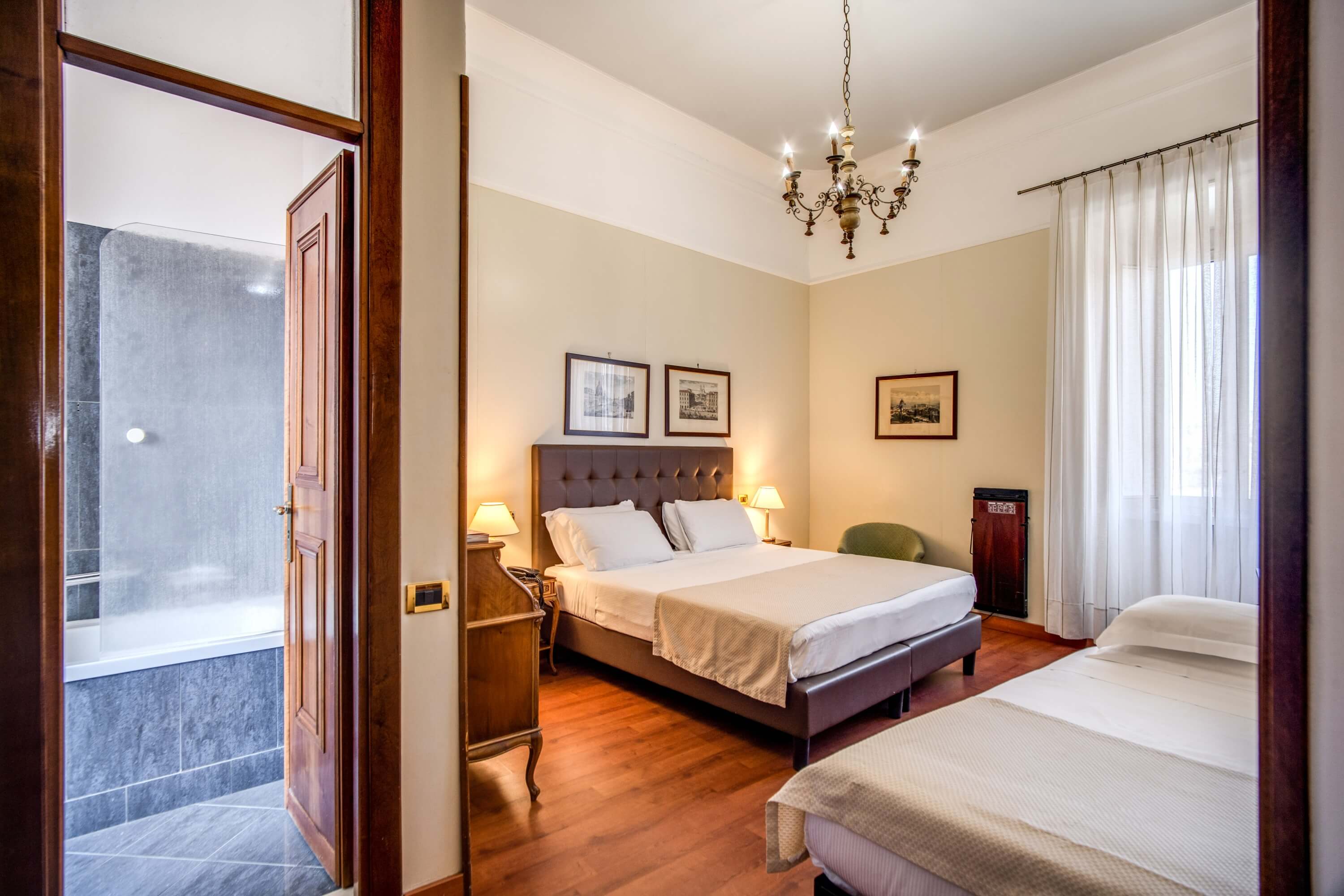 Triple room in the centre of Rome: comfort and space for three