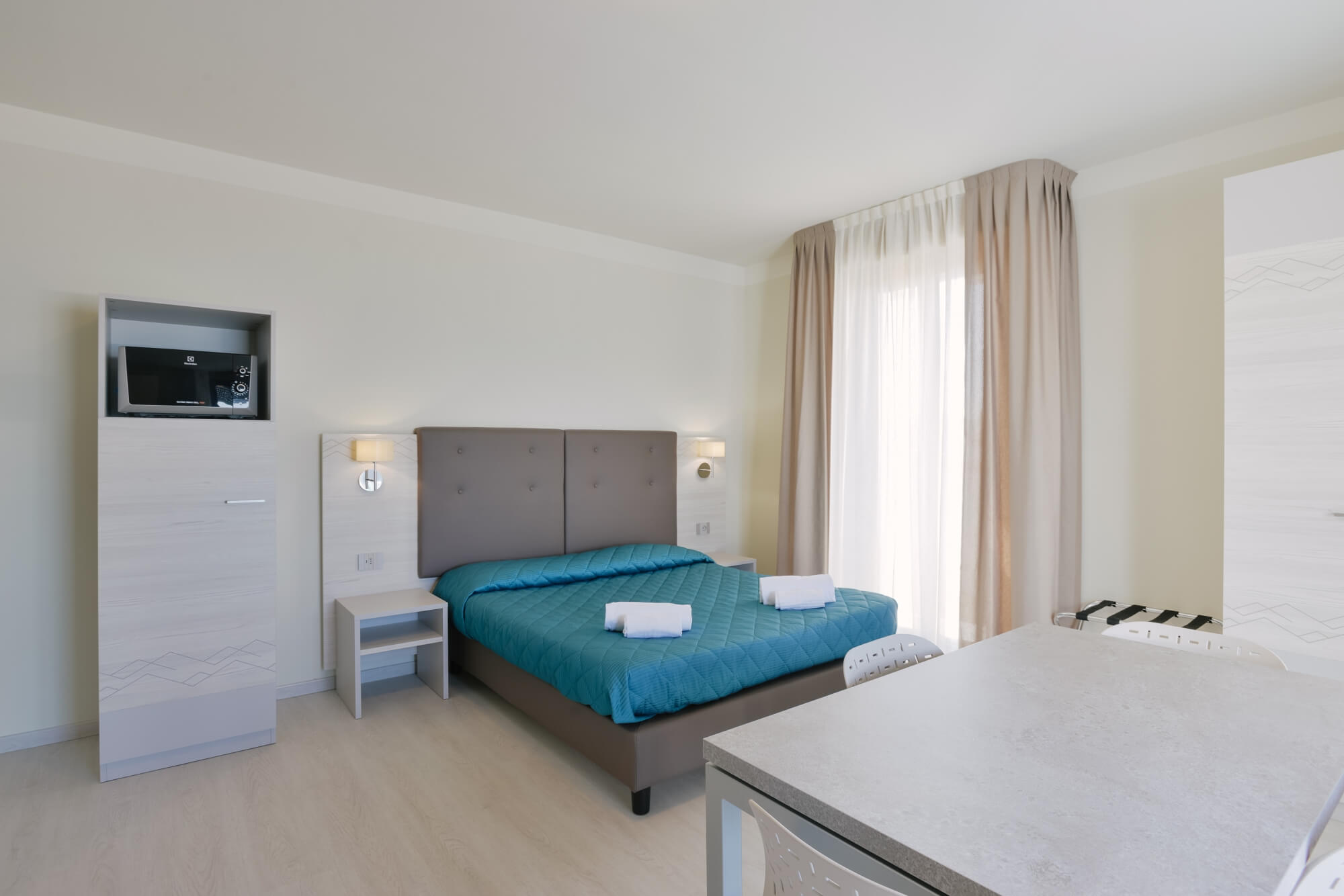 Monolocali Superior con terrazza vista mare e Jacuzzi privata ...